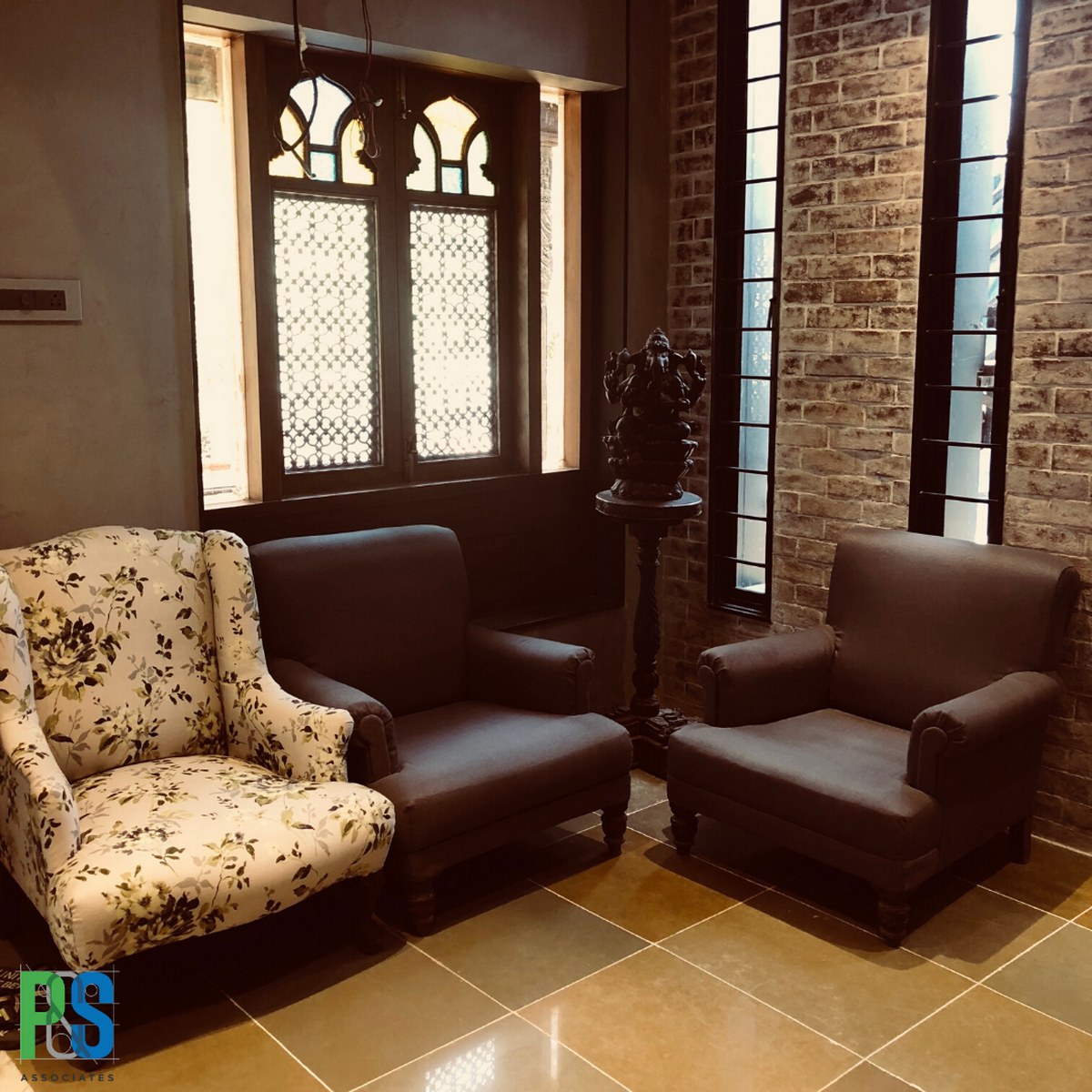 Vintage Elements Refurbished To A Contemporary Workspace | P&S ...