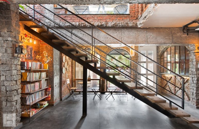 Unconventional Cafe Interior Adding Rustic Flavor To Space | Praveen ...