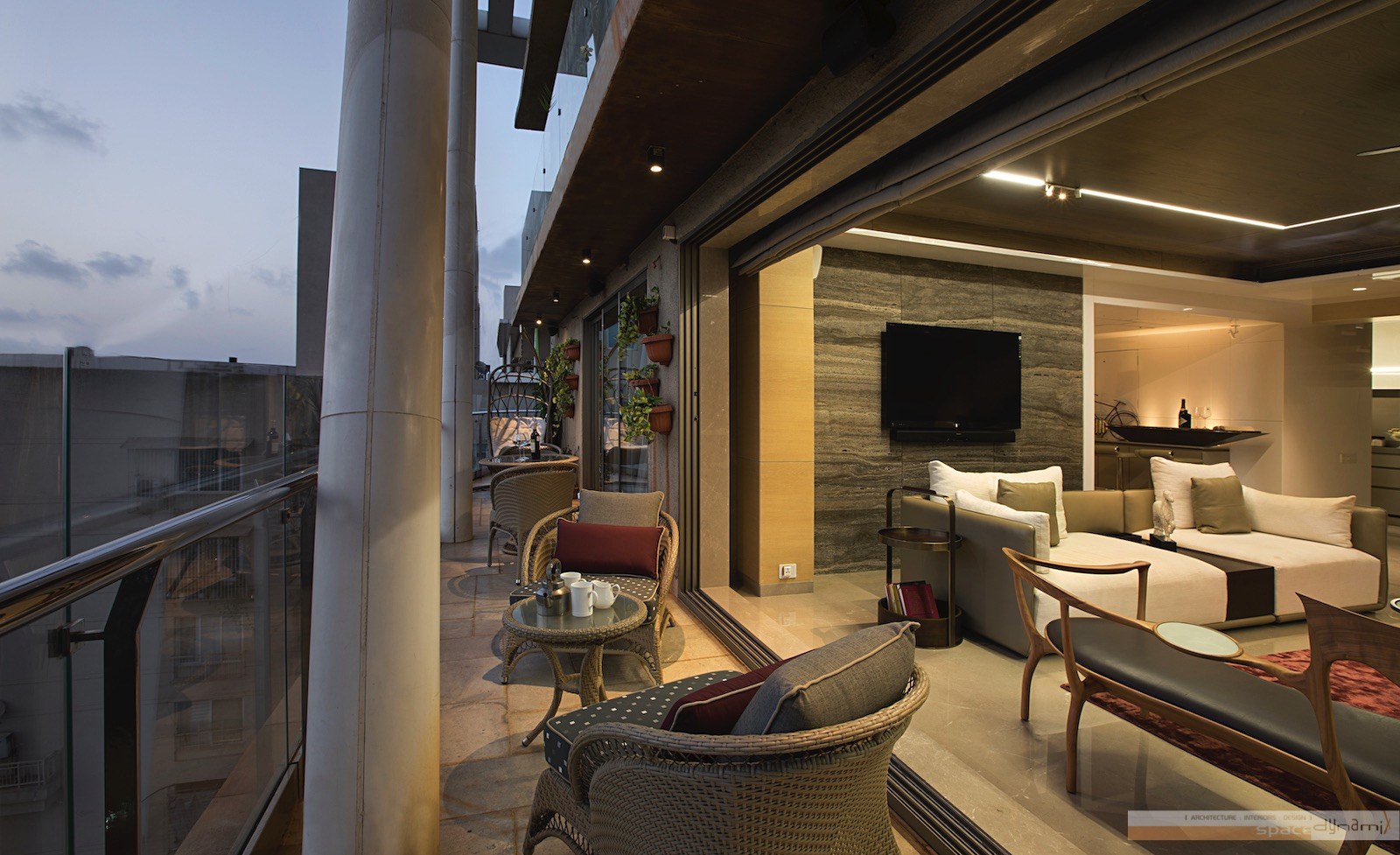 Duplex Apartment With Overall Earthy Tone Colour Scheme And Panoramic ...