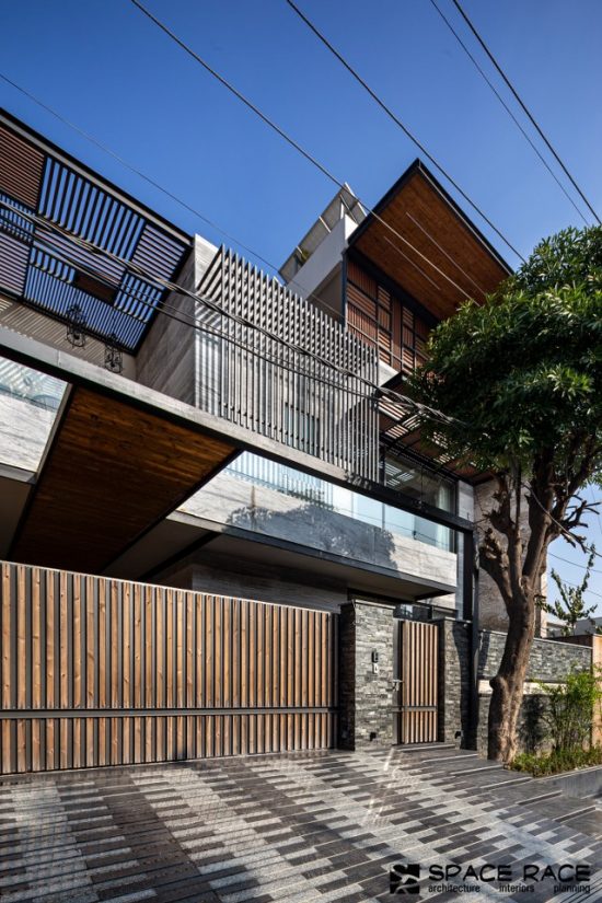 Universal Design Abode Is A Perfect Blend Of Aesthetics And Comfort ...