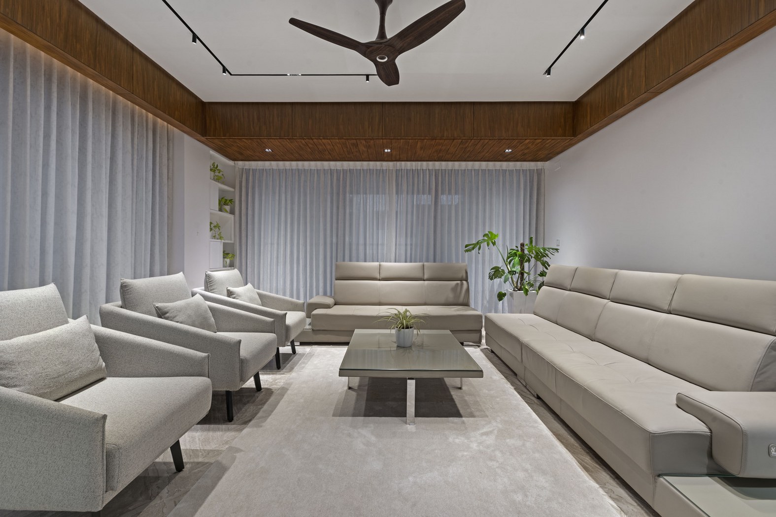 House Design Creates Balance Between Solid And Void| Between Spaces ...