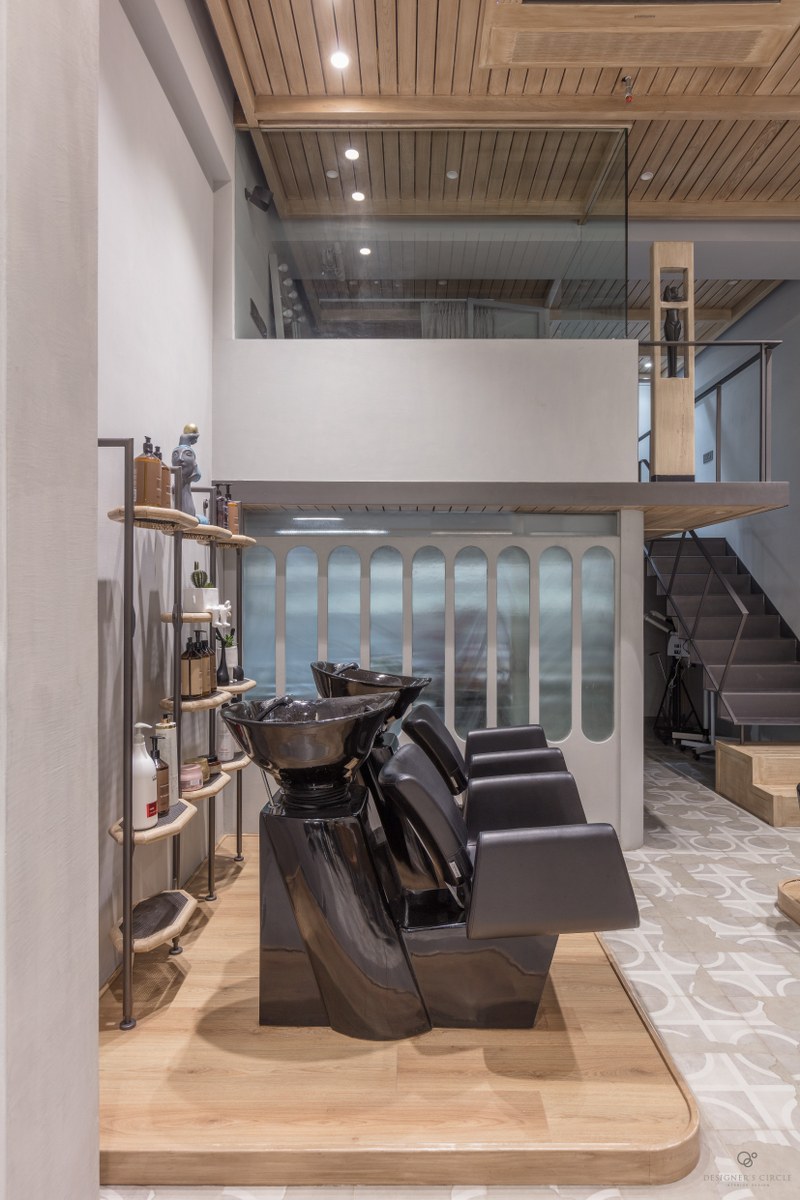 The Spotlight Salon Interiors Designed With Neutral Palette And Nature ...