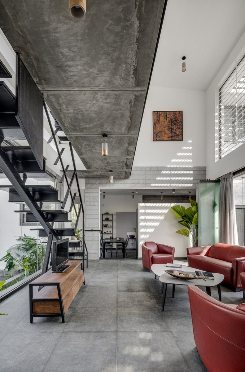 The Elemental - A Meticulous Composition Of Horizontal And Vertical ...