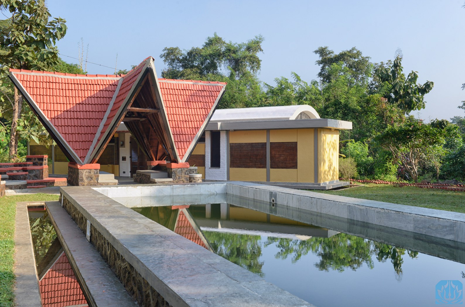 Farm House In Mumbai Responds To Its Context And Ecology | The ...