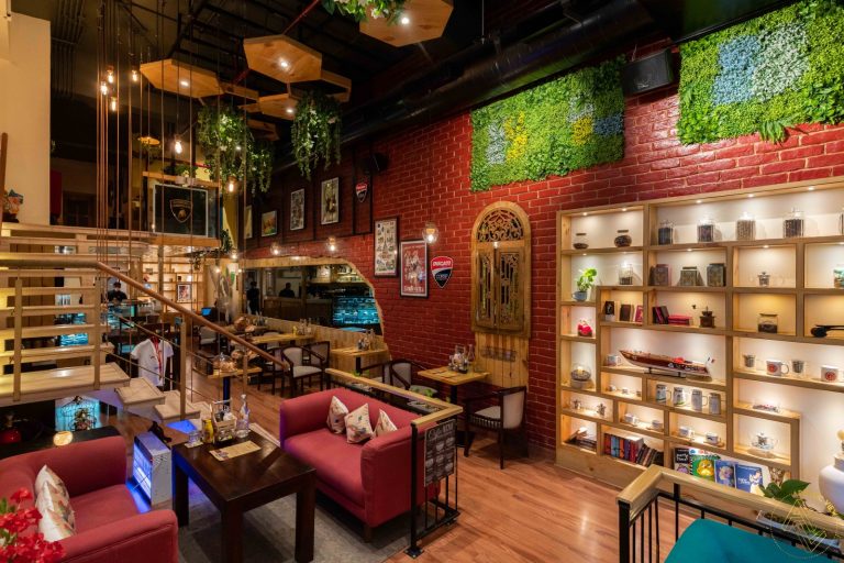 An Aesthetic Italian Cafe With vibrant community Experience | Artistic ...