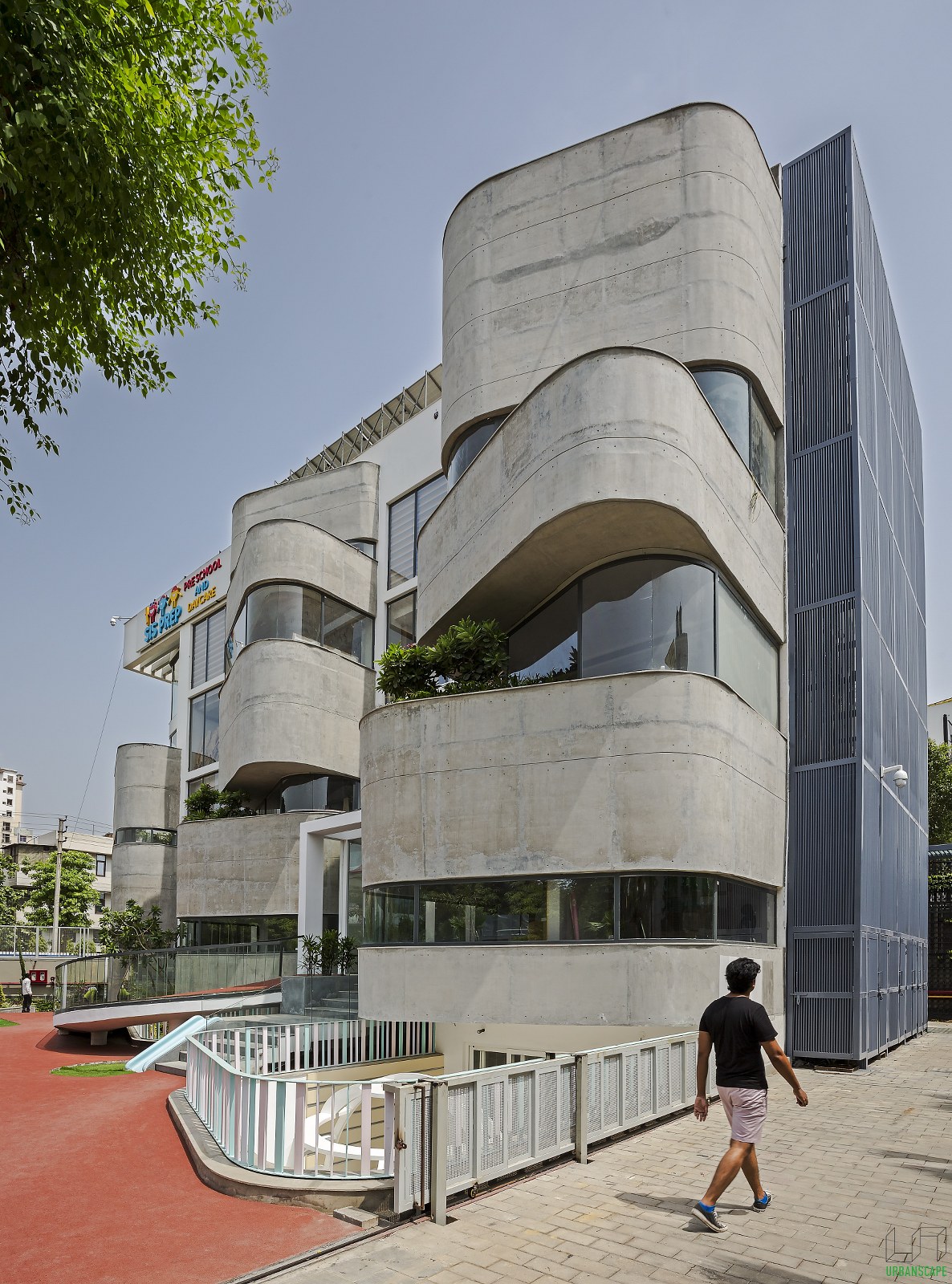 The Primary School In Gurugram Counters The Natural Angle With Soothing ...