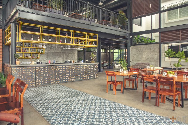 A Resto Bar Underlining The Inside-Outside Concept | ID+AS Architects ...