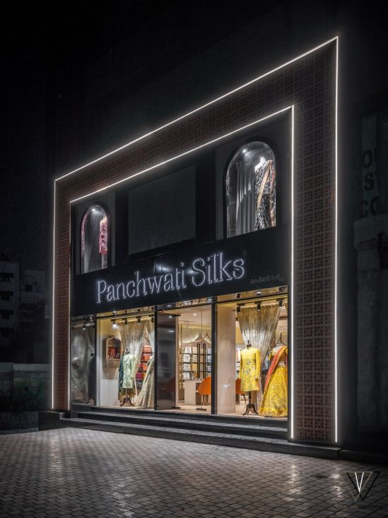 A Fashion Boutique Store Speaking Dynamism With Tinge Of Traditional ...