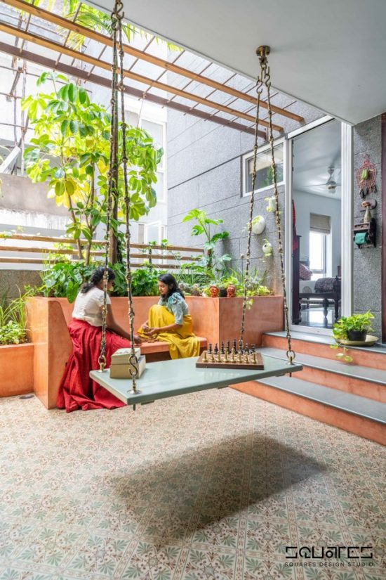 The Flat Interior Which Gives An Ambiance Of Vintage And Modern Outlook ...