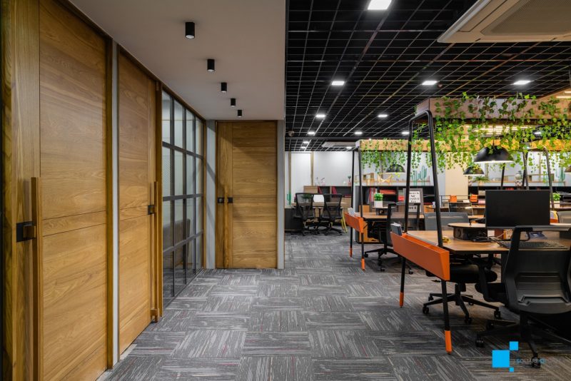Compelling Office Space With Contemporary Material Palette | 3 Square ...