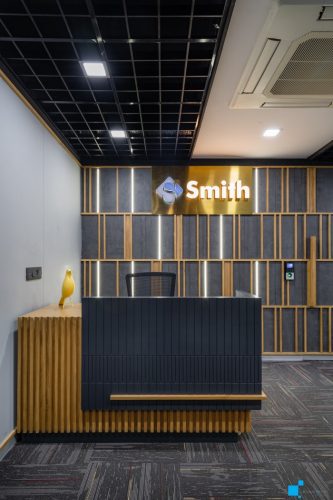 Compelling Office Space With Contemporary Material Palette | 3 Square ...