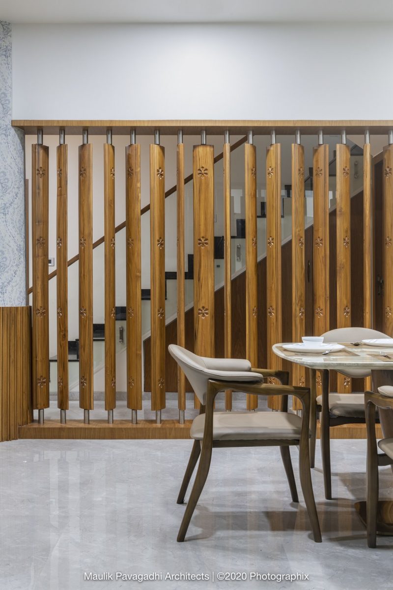 Residence Interiors Impersonating Openness And Peaceful Characteristics ...