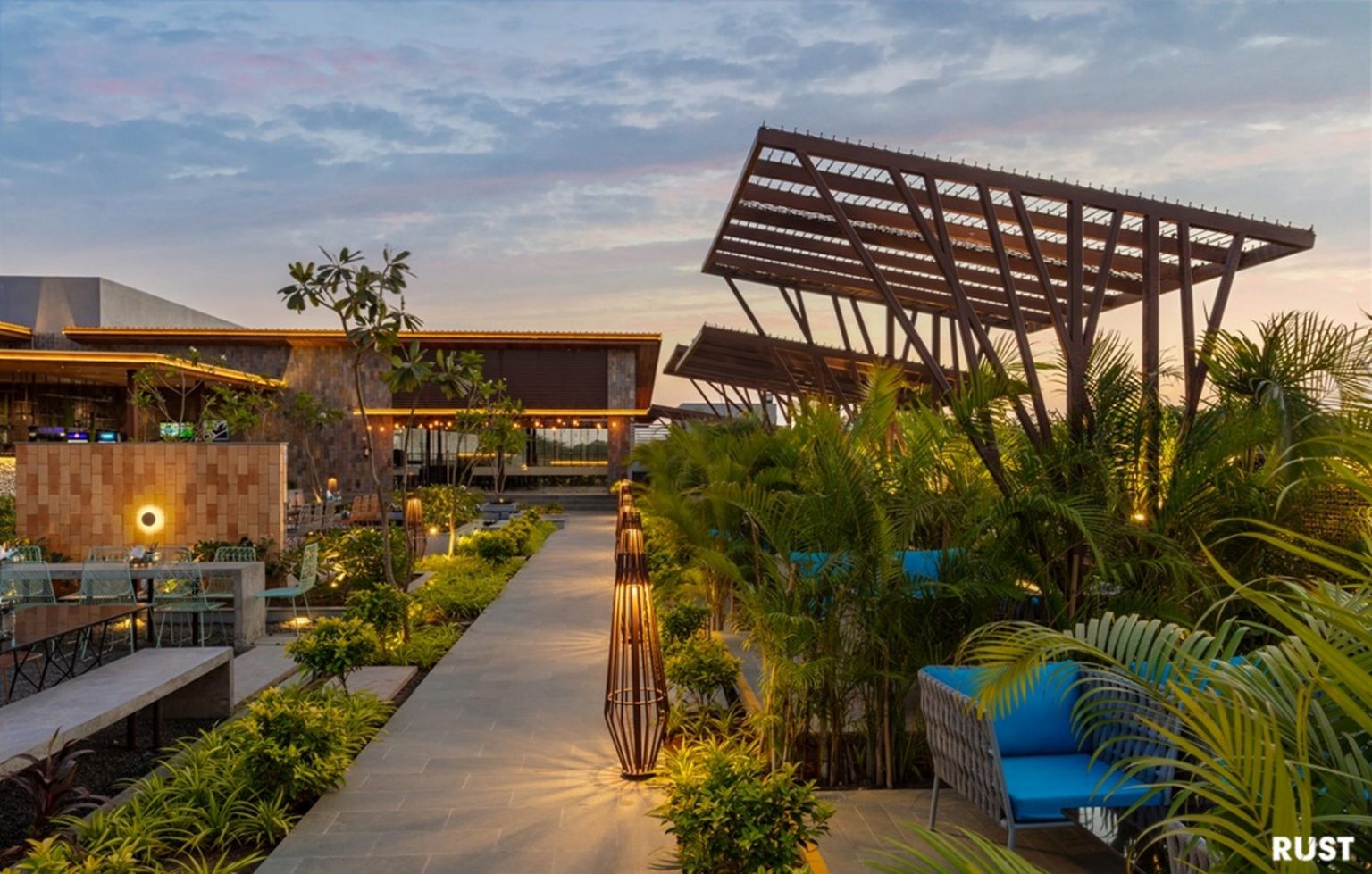 Tea Villa Cafe : Experiencing A Space Amidst Nature | Rust The Design ...