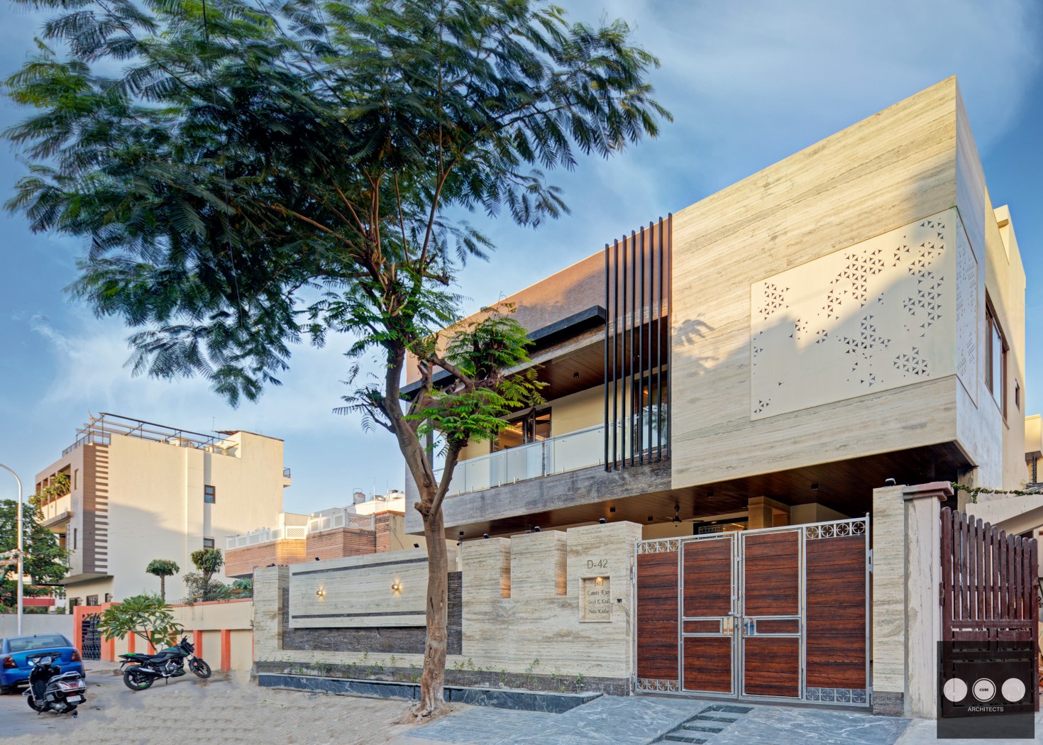 Luxurious Residence Having A Balance Of Open And Private Spaces | Ocube ...