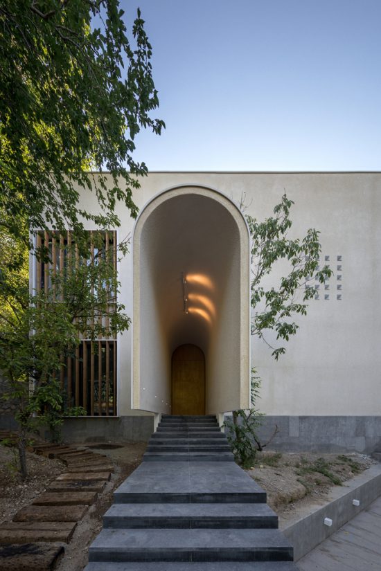 50 Entrance Door Design Giving Intrinsic Craftsmanship Goals In ...