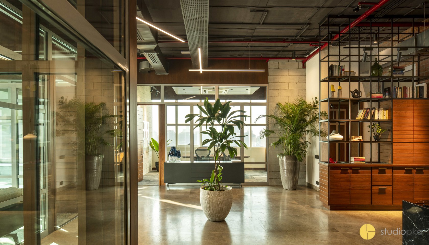 An Office Design, Reflecting Transparency In Workplace | Studio PKA ...