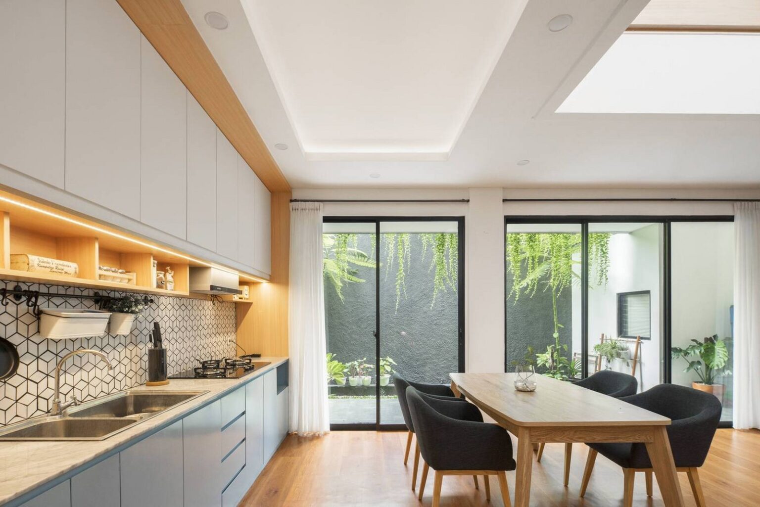 Elora House: An Abode Wrapped In Bricks | Atelier Bertiga - The ...