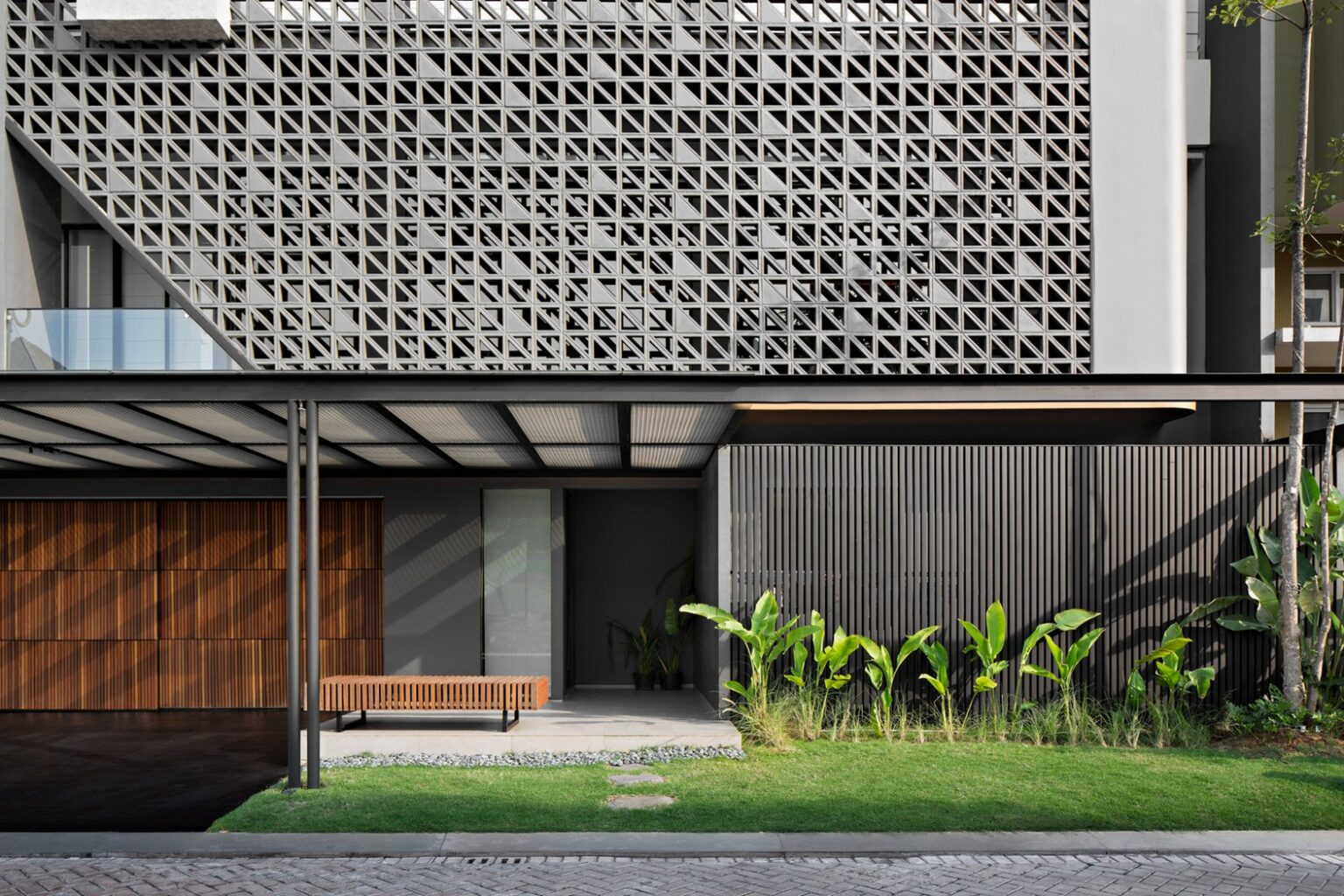 Residence Design With A Warm And Natural Ambiance | Axial Studio - The ...