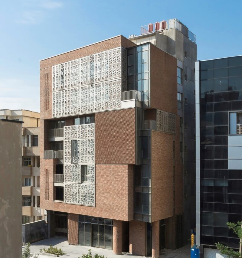 The Connection Between Internal And External In Nahid Office And ...