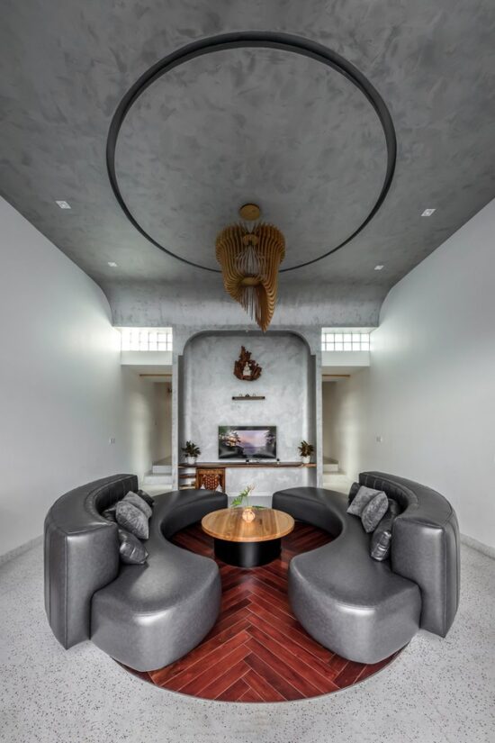 A Residence Design With Thoughtful Spatial Organization | DA VANG ...