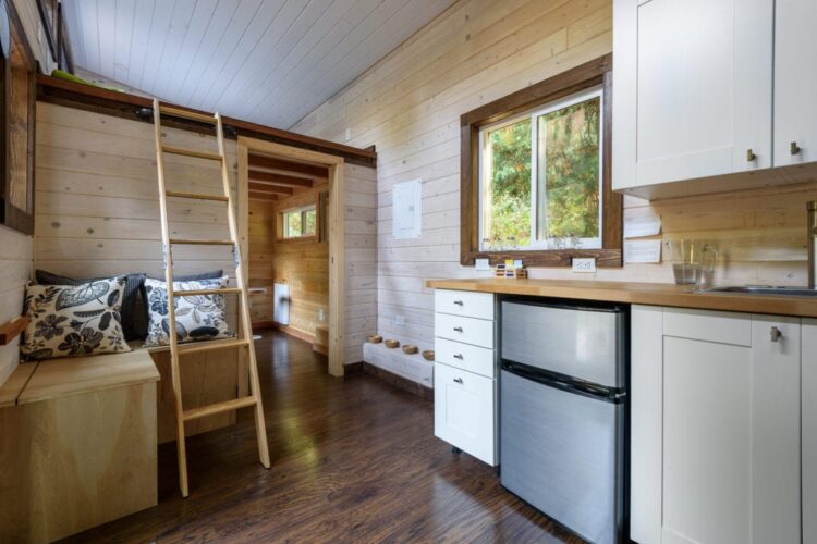 How to Get Rid of Clutter: 8 Genius Tips - The Architects Diary