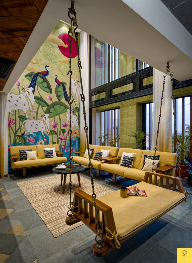 Duplex Penthouse Lends A Certain Earthiness To Space | Vishwa Design ...