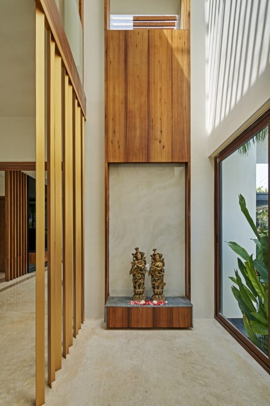 A Residence Design Emphasizing On Natural Light And Ventilation | Crest ...