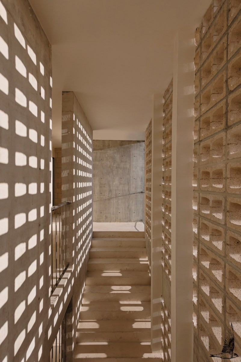 Kokonut: A Residential Apartment With Untouched Natural Material ...