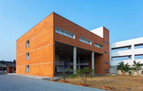 An Institute Design Embarking In A Naturally Lit And Ventilated ...