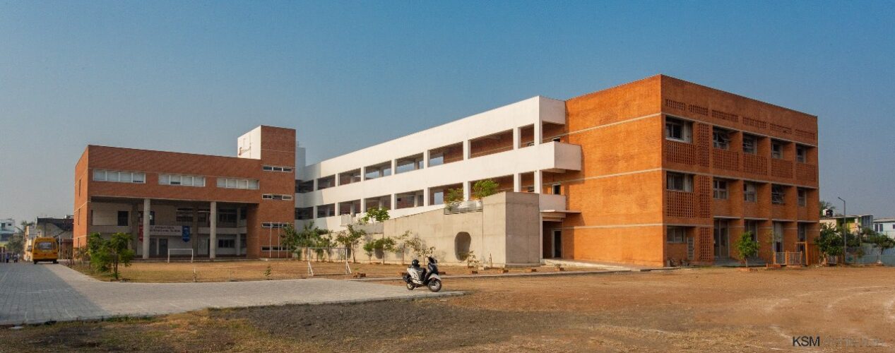 An Institute Design Embarking In A Naturally Lit And Ventilated ...