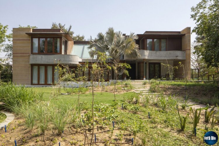 Meethi-Mishti Nu Mati Ghar: An Earth House Creating A Playful ...