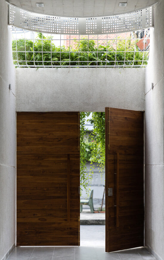 Connecting Spaces of this Tube House has Sky-Lights that Connects its ...