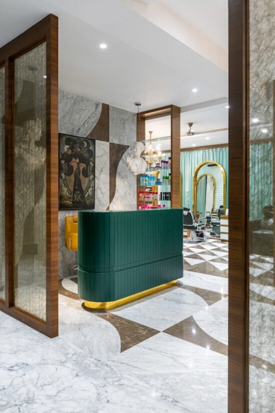 Elegant Incorporation of Art-Deco Style in a Luxury Salon | Pink ...