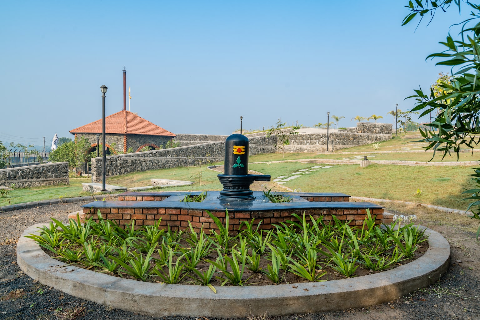 A Much Needed Valuable Public Space : Udan Crematorium | d6thD Design ...