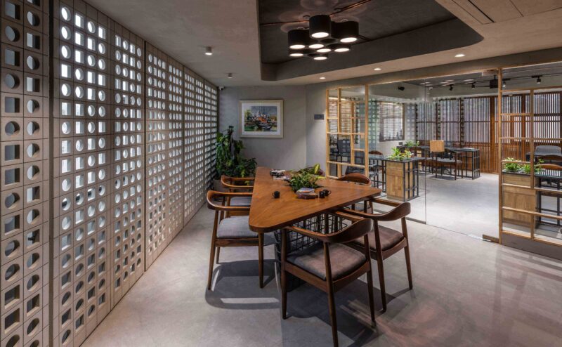 Space Planning Focused on Creating Visually Interconnected Office Space ...