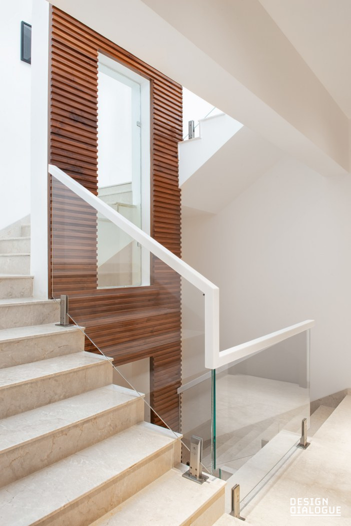 The Tranquil House : Creating Functional Spaces Having Minimalist ...