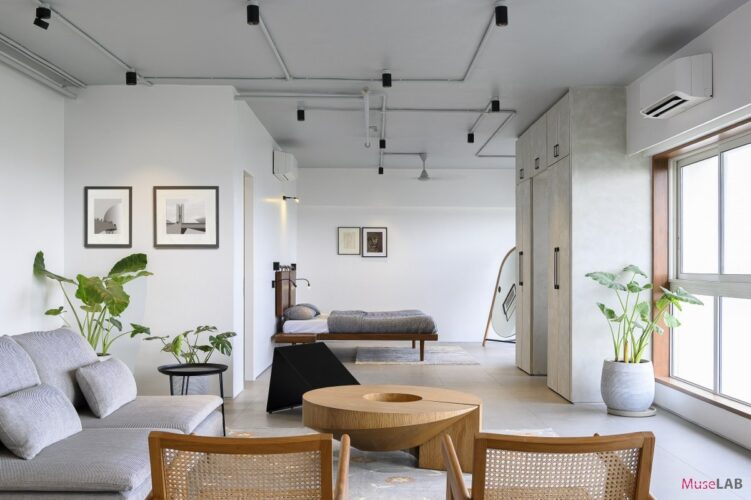 Home That is Undraped, Undisguised and Unexaggerated : Naked | MuseLAB ...