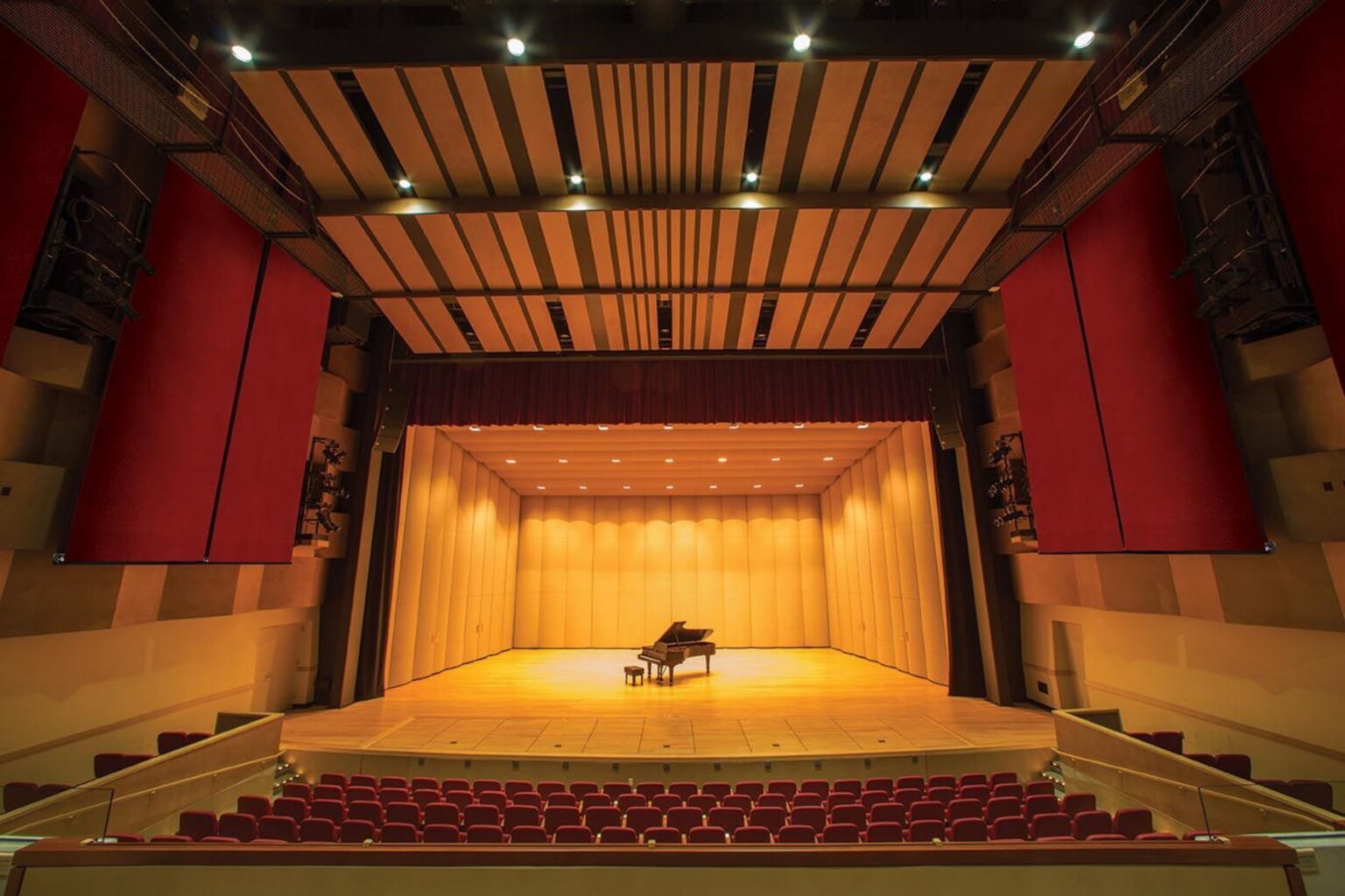 Material Selection Strategies for Designing Green Buildings and Earning ...