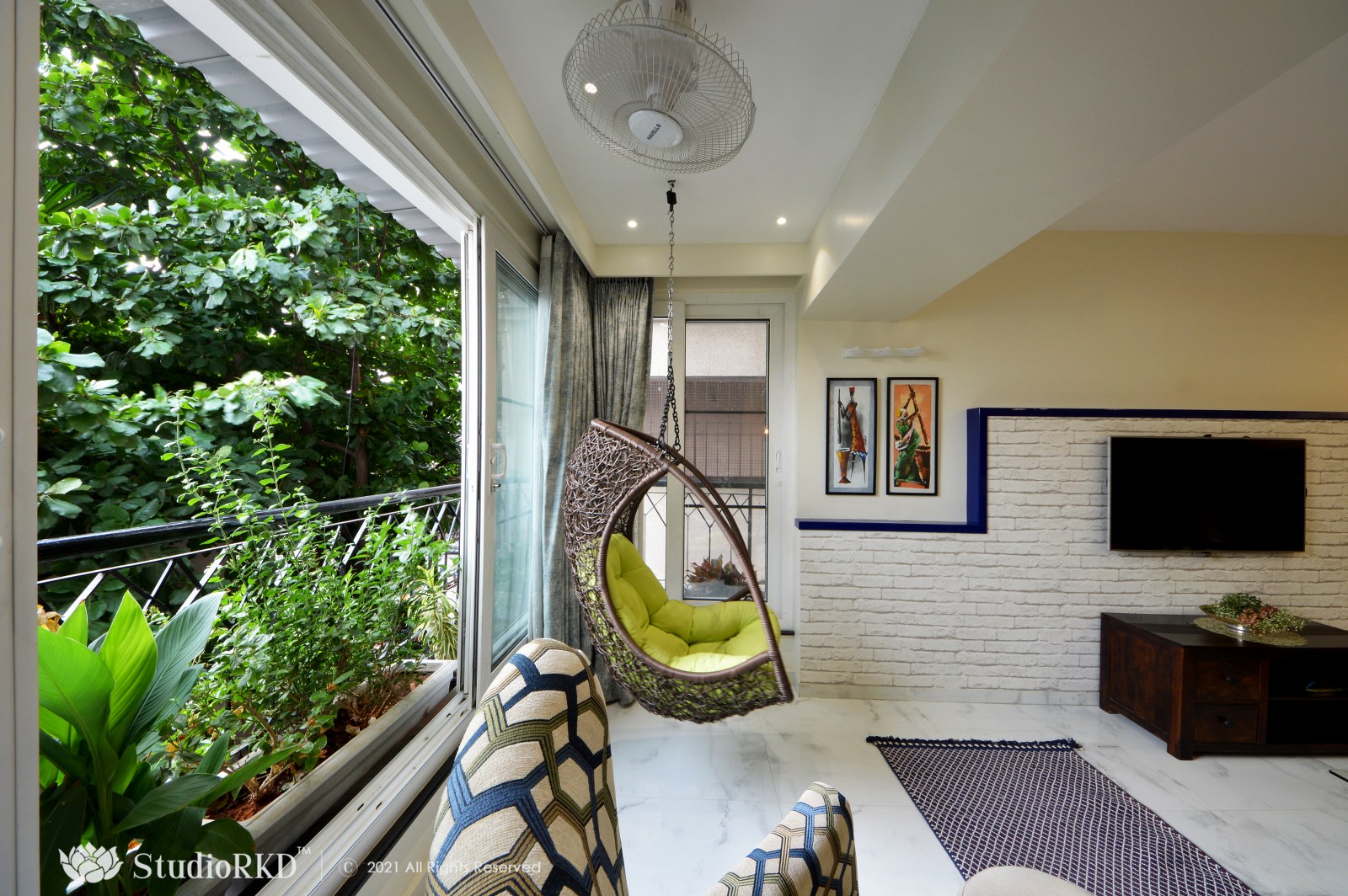 Mediterranean Musings Infuses the Textures, Moods and Flavours of ...