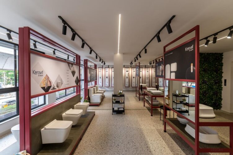 Gallery Style Layout with Restrained Interior Palette Enhances the ...