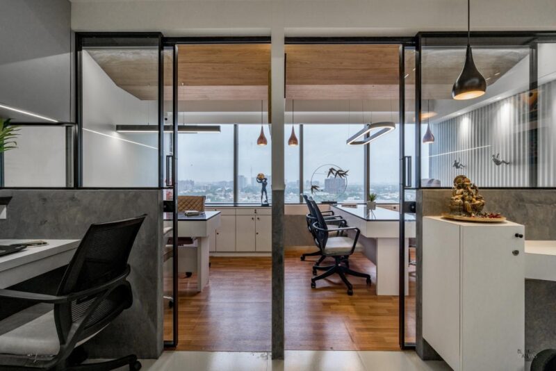 Minimalistic, Functional and Aesthetic Commercial Space | Studio Blank ...