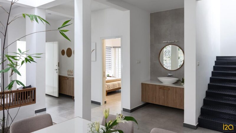 Well Lit, Ventilated Home with an Open Layout Complimenting A ...