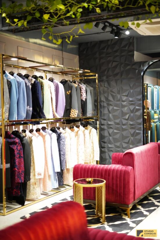 Contemporary and Chic yet Luxurious Space with an Amalgamation of ...