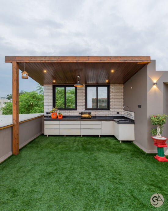 Aesthetically Pleasing Terrace With User Friendly Amenities : Project ...