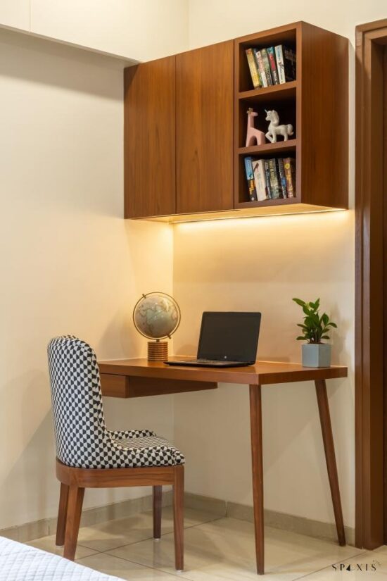 “The Contemporary Taupe” : A Home with Variety of Timeless Materials ...