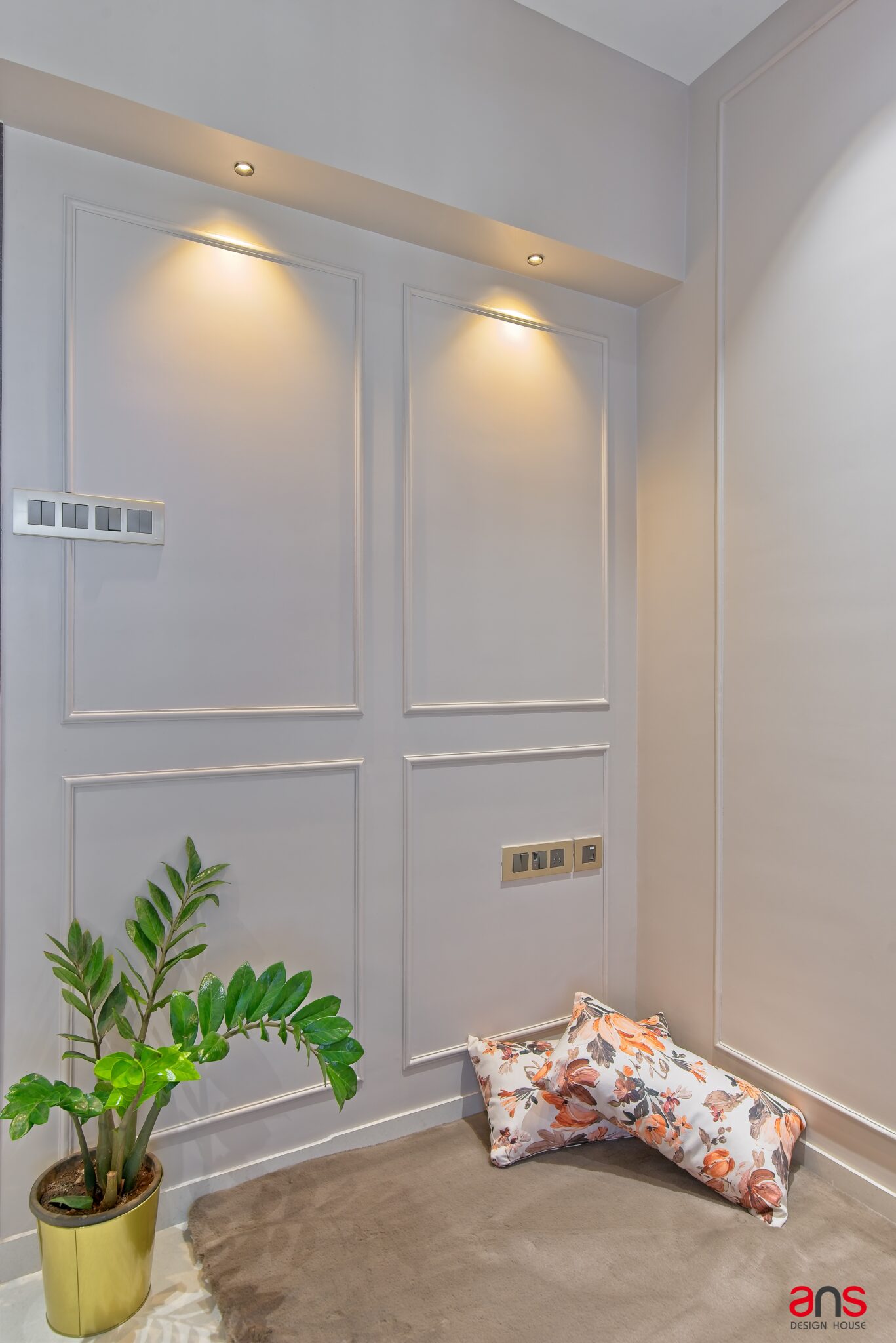 Minimal Materials and Recyclable Accessories Used Constructively in ...