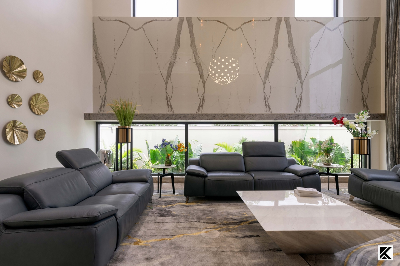 Play Of Volumes Creates A Balanced Facade In This Contemporary Bungalow ...