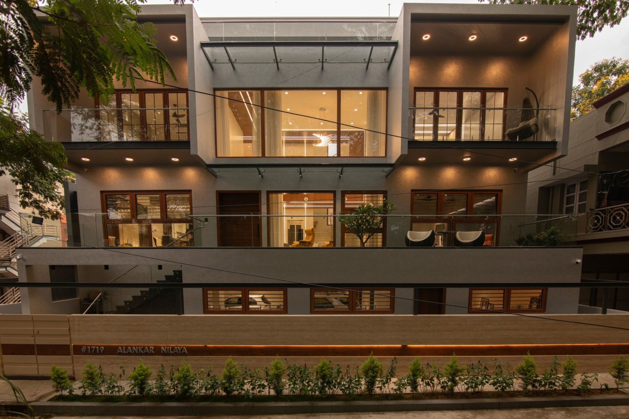 Harmonic Set of Volumes Intertwined with Each Other - The Park House ...