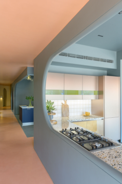 Blend of Bold And Subdued, this Experience Center is Unconventionally ...