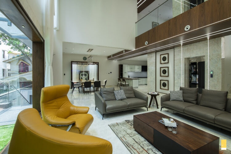 Harmonic Set of Volumes Intertwined with Each Other - The Park House ...